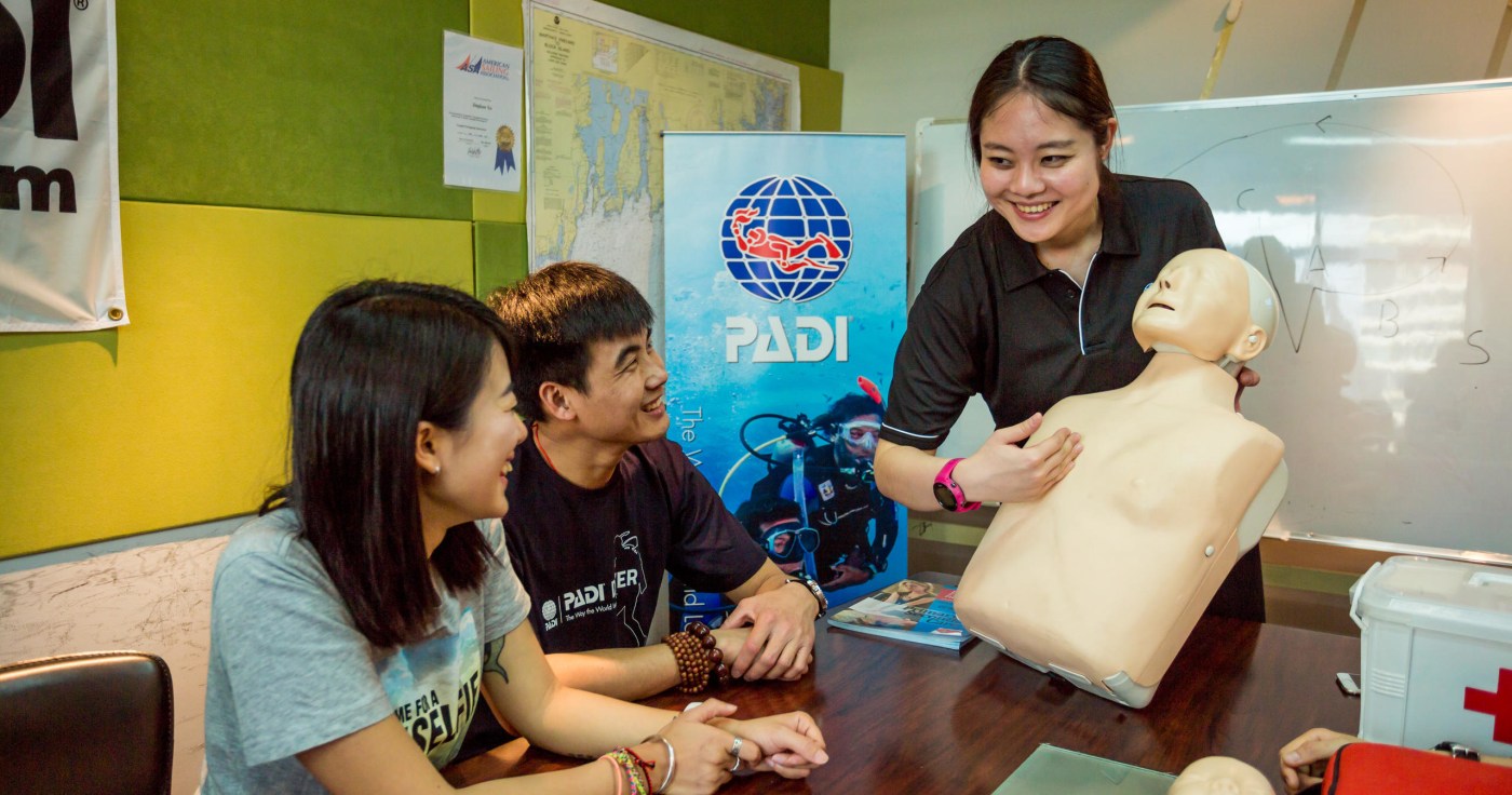 PADI Emergency First Response Instructor Course | Squalo Divers